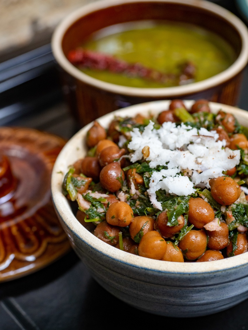 Kadle usli - Salade tiède de pois chiche aux herbes